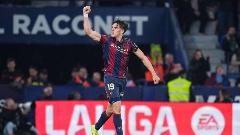Carlos Espe Leads Levante to Late Two-Goal Victory Over Alavés in La ...